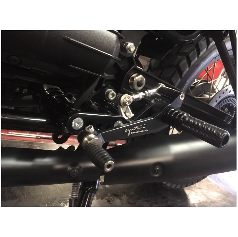 Agostini V7 III Rear Sets – GTMotoCycles